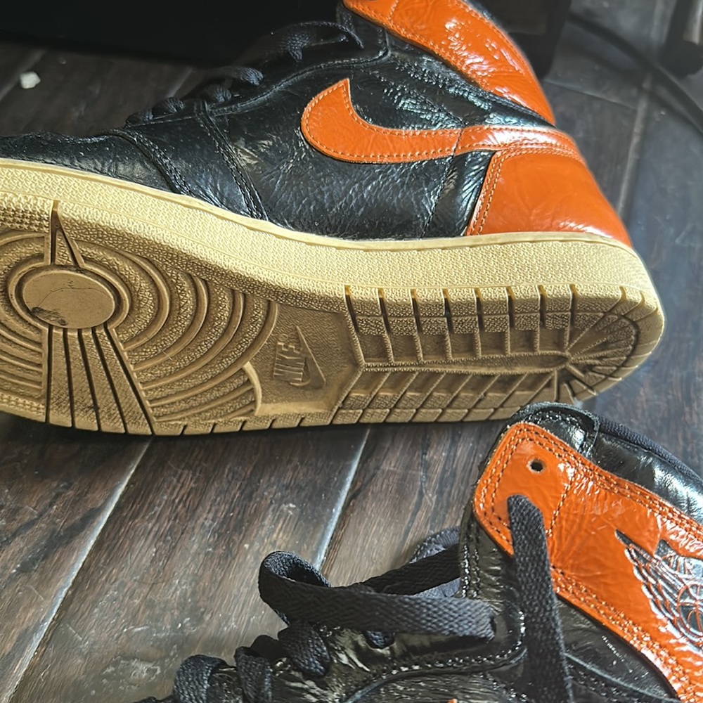 Men’s Black And Orange Jordan 1’s - Authentic - Gem